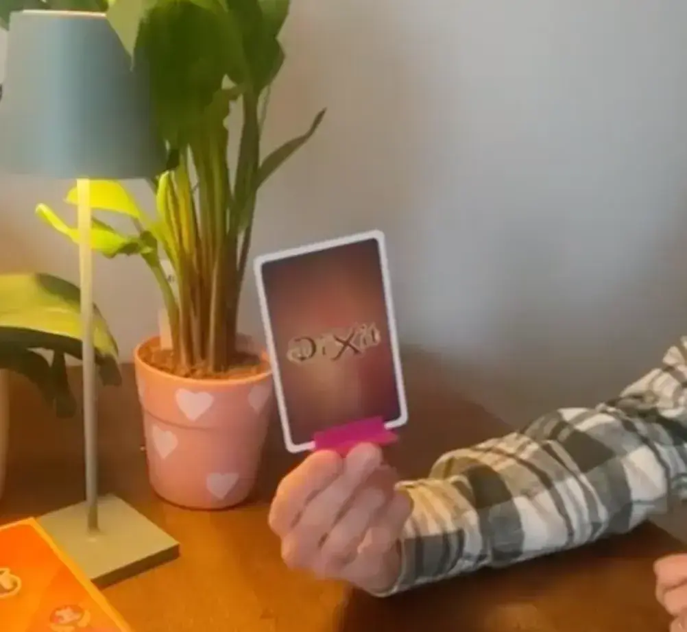 Free 3D file Card-holder ♟ ・Design to download and 3D print・Cults