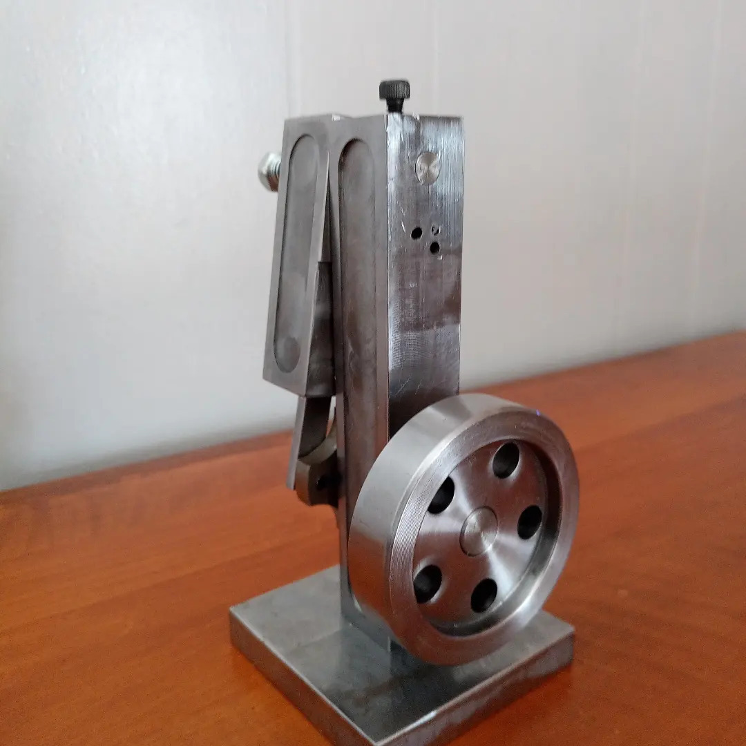 STL file Air Engine | 107 👽・Template to download and 3D print・Cults