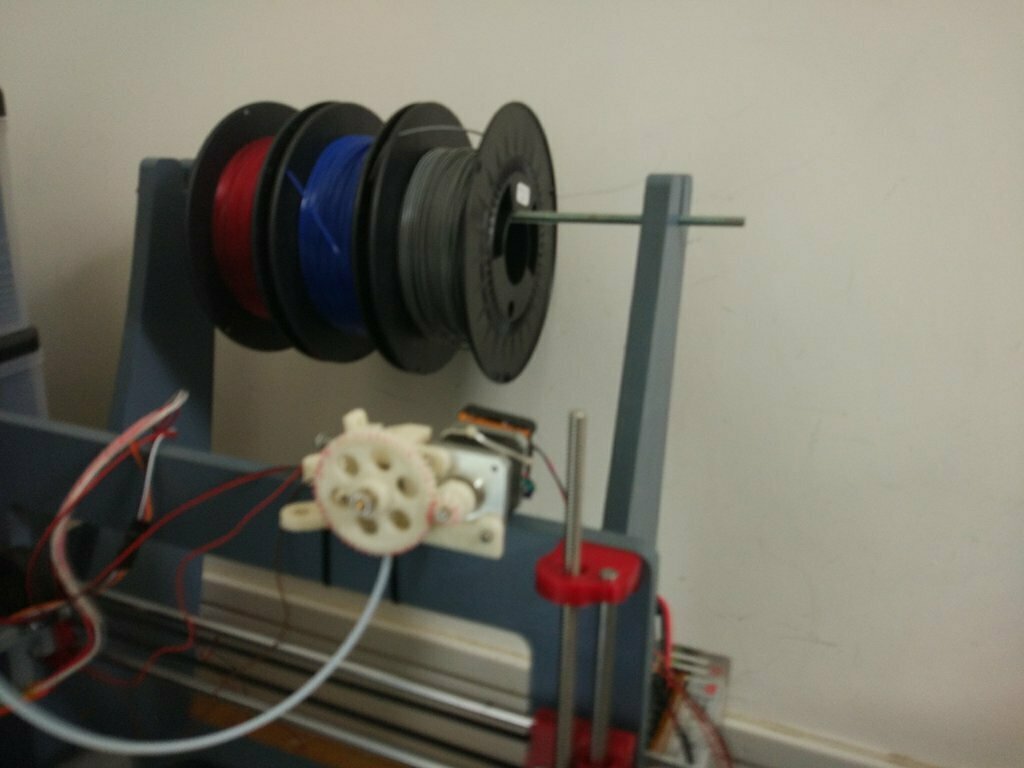 Fichier 3D gratuit (Fichiers ouverts) Prise en charge du spool pour ...