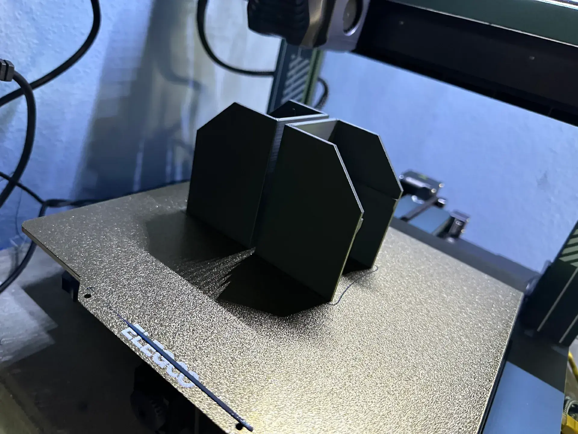 Free 3D file Aruba Instant On LAN switch stand 🇦🇼 ・Object to download ...