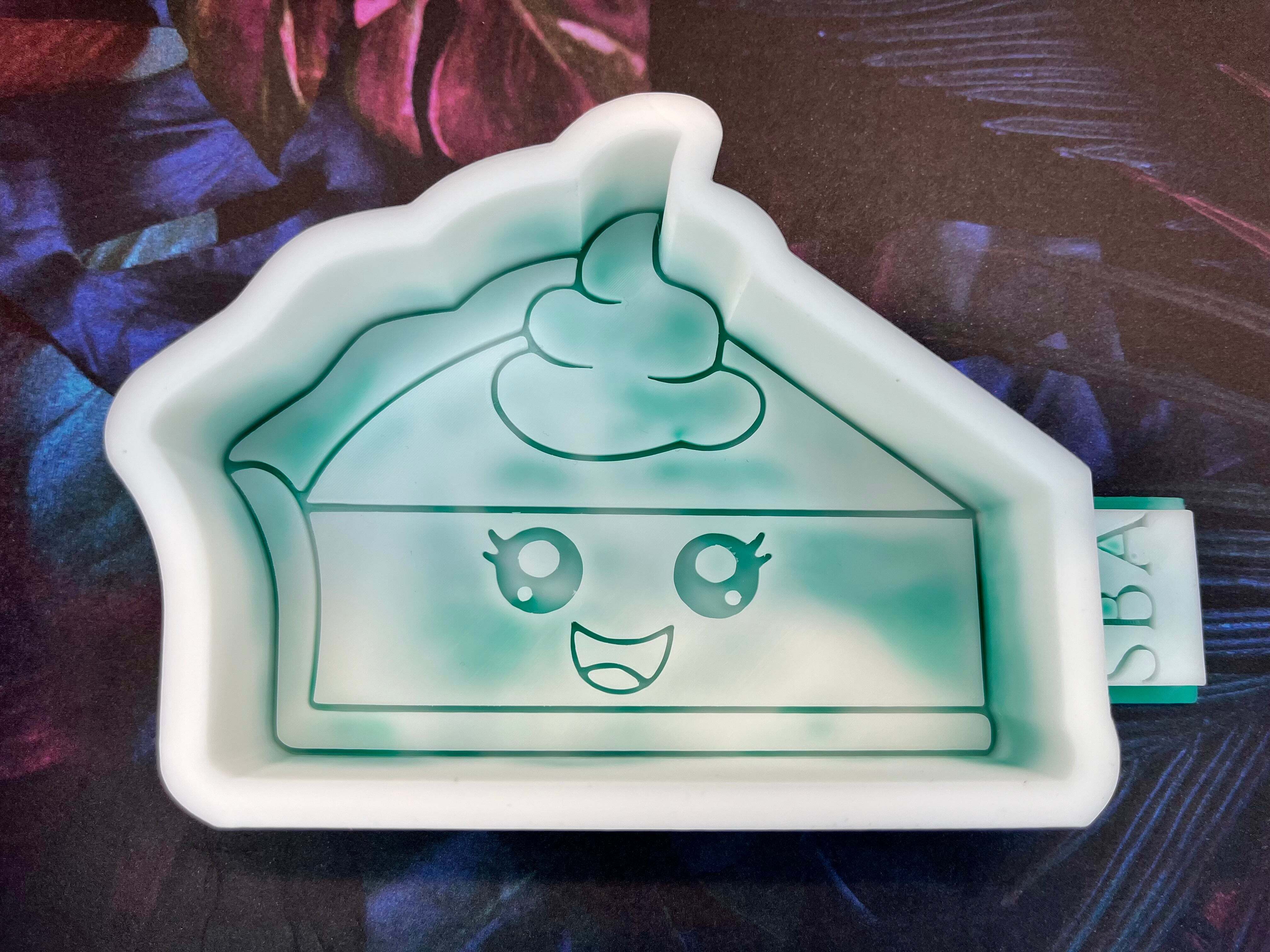 🥧 Smiley Pie Slice Freshie Mold - 3D Model Mold Box for Silicone ...