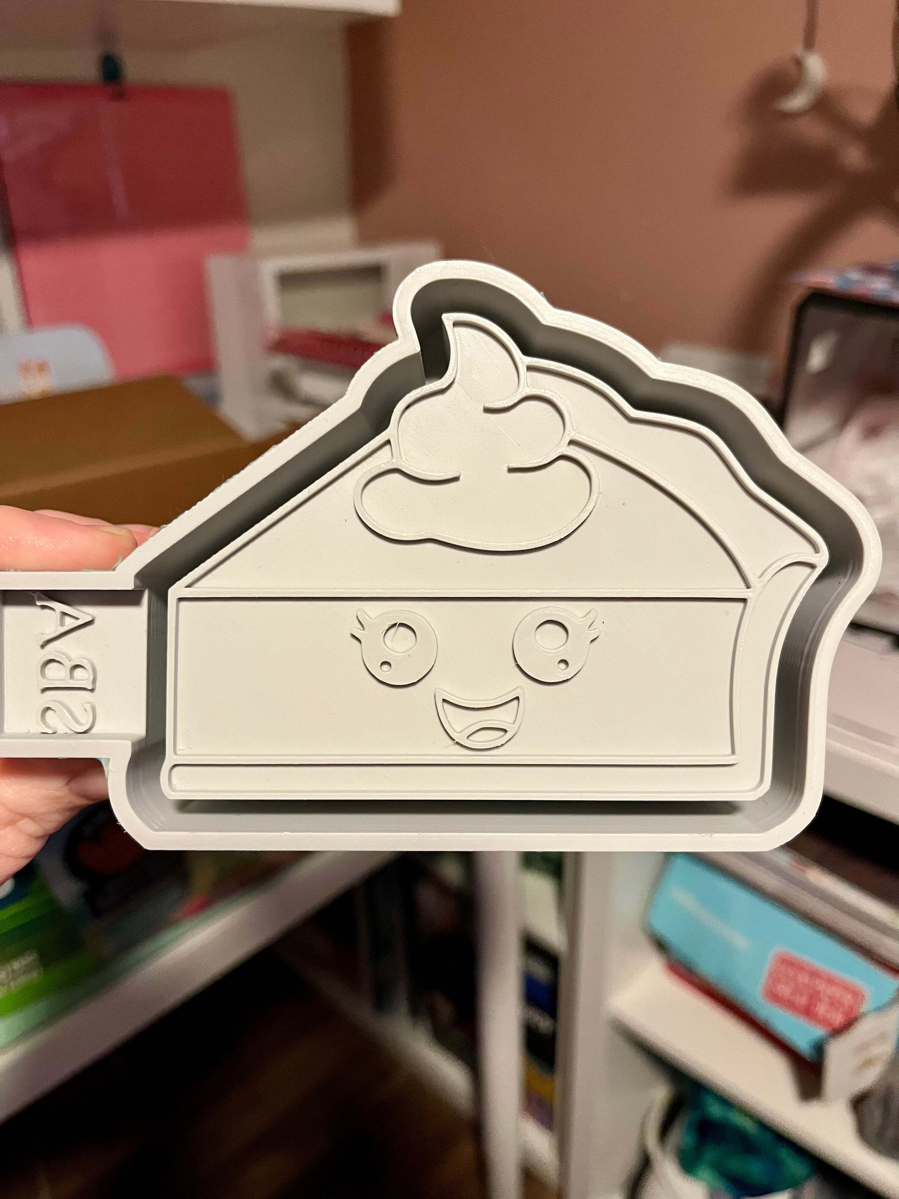 🥧 Smiley Pie Slice Freshie Mold - 3D Model Mold Box for Silicone ...