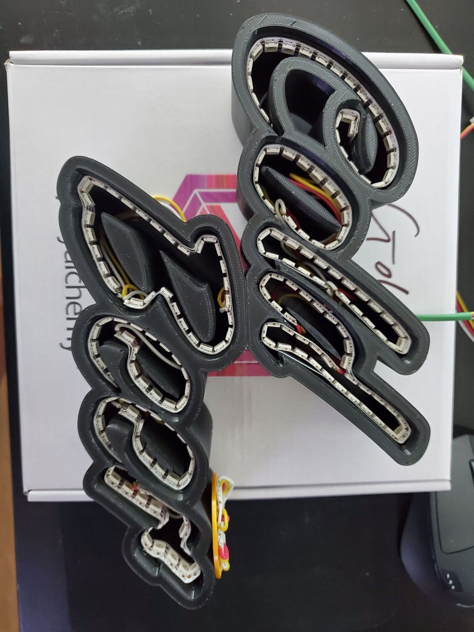 3D file Cold Beer LED sign 🥶・3D printable model to download・Cults