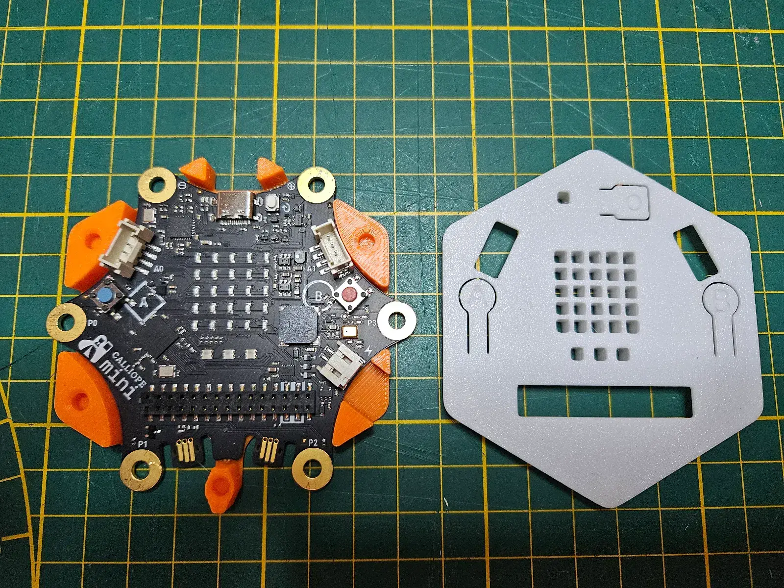 Free STL file Calliope mini 3 case 🔌 ・3D printer design to download・Cults