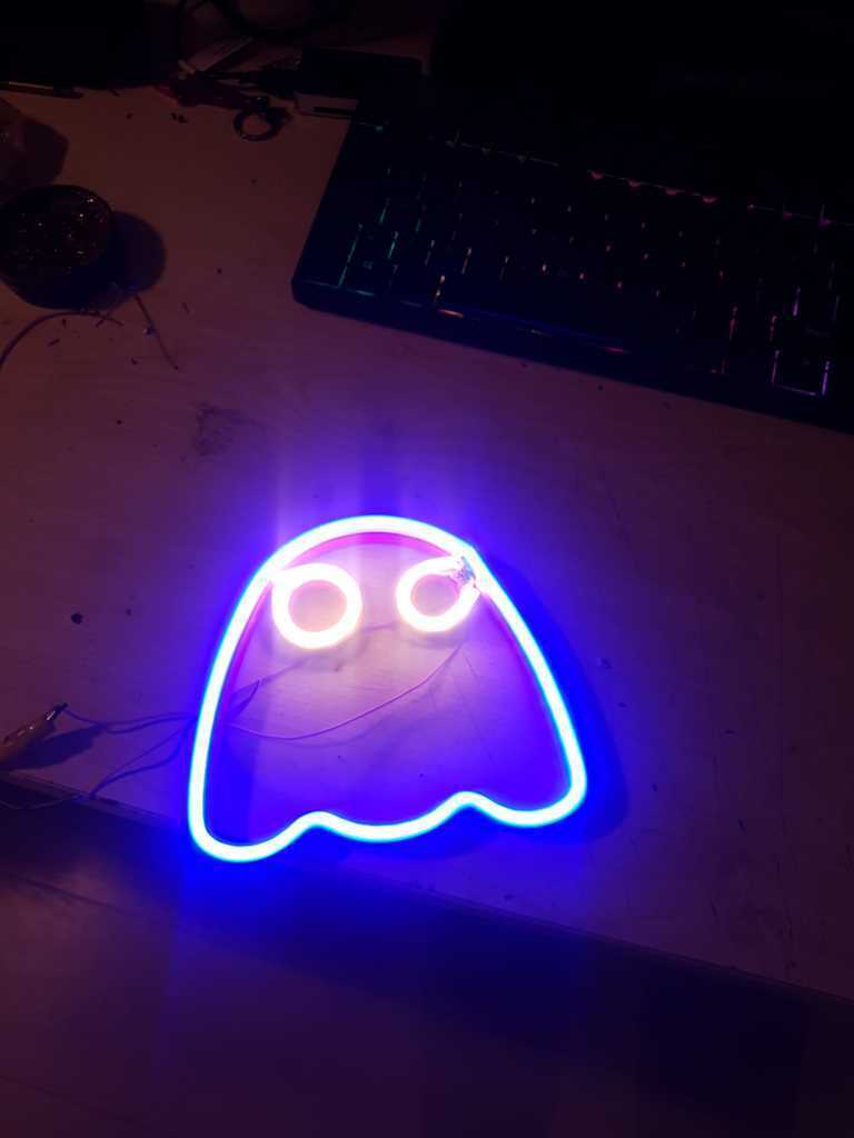 Archivo 3D gratis Pacman Ghost Neon Led 👻 ・Plan imprimible en 3D para ...