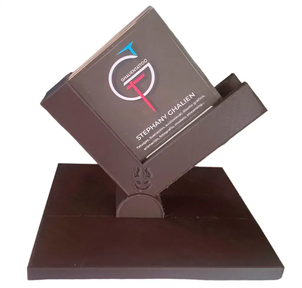 Free 3D file Card middle holder by Ghaliensita 👽 ・Model to download and ...