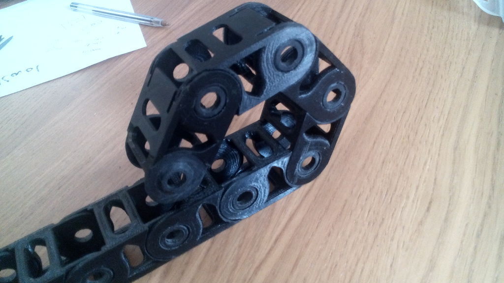 Free 3D file Cable track 🔌 ・3D print design to download・Cults