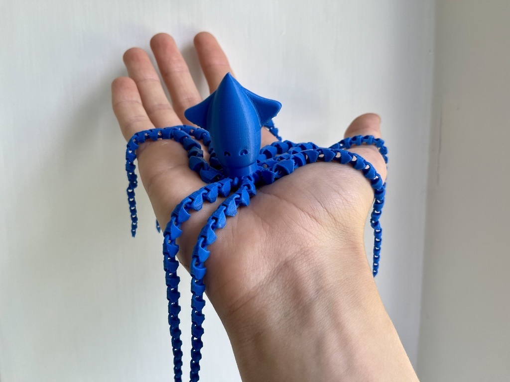 Free 3D file Cute articulated squid 🦑 ・3D printable model to download・Cults