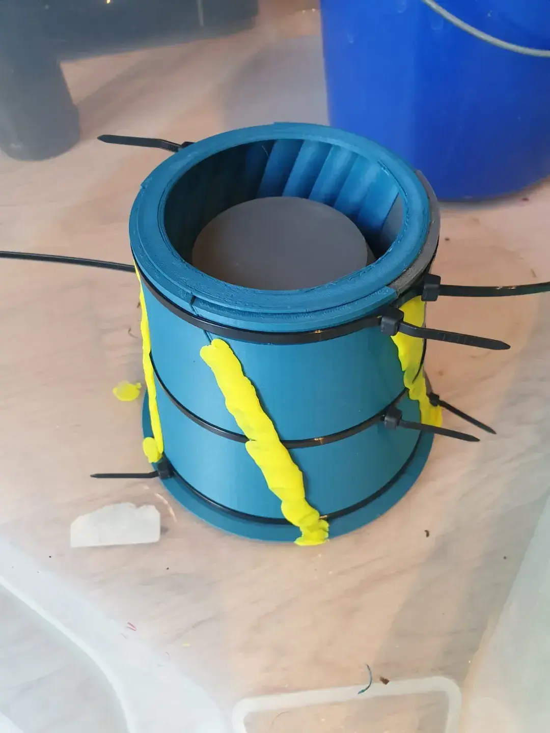 Free 3D file Plaster Cast Pot for 100mm inner Pot 🪴 ・3D print design to ...