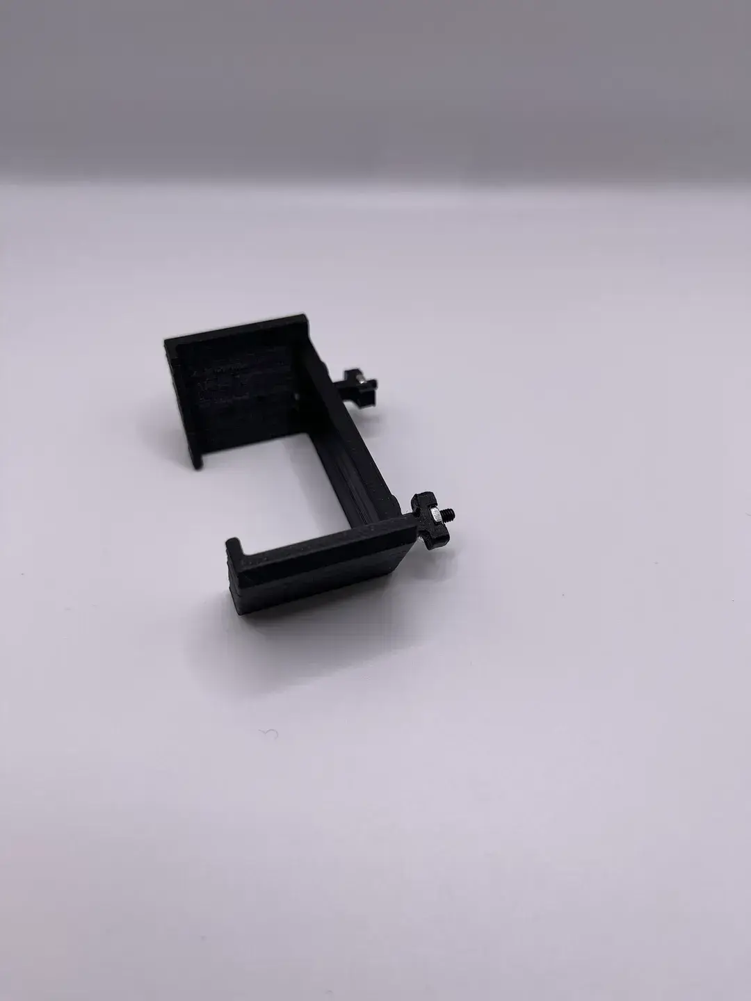Free 3D file Skadis T-Nut mount for Klein Wire Cutter and Stripper 🧰 ...