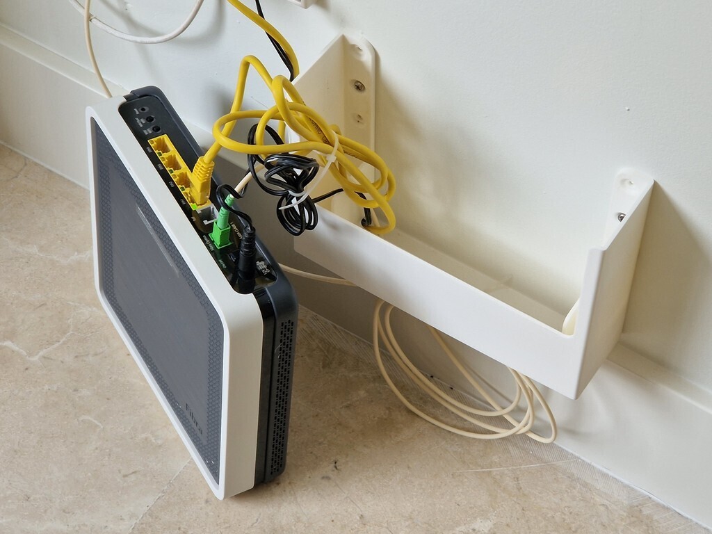 Free 3D file Movistar/O2 router - Internet router wall mount 🏢 ・3D ...