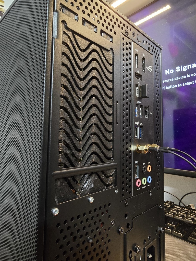 🖥️ SSUPD Meshroom S V2 rear GPU slot cover・Free 3D File for ・Cults