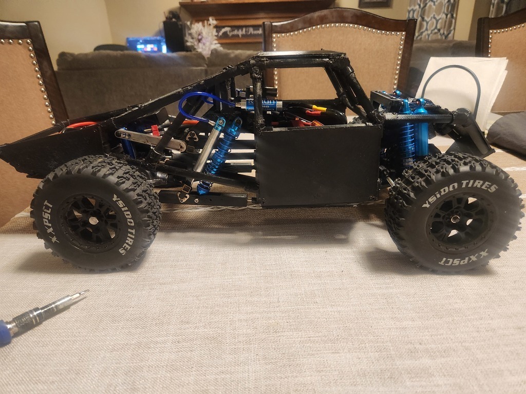 🏆 1/10Th RC Trophy Truck・Free STL File for 3D printing・Cults