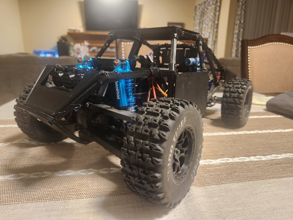 🏆 1/10Th RC Trophy Truck・Free STL File for 3D printing・Cults