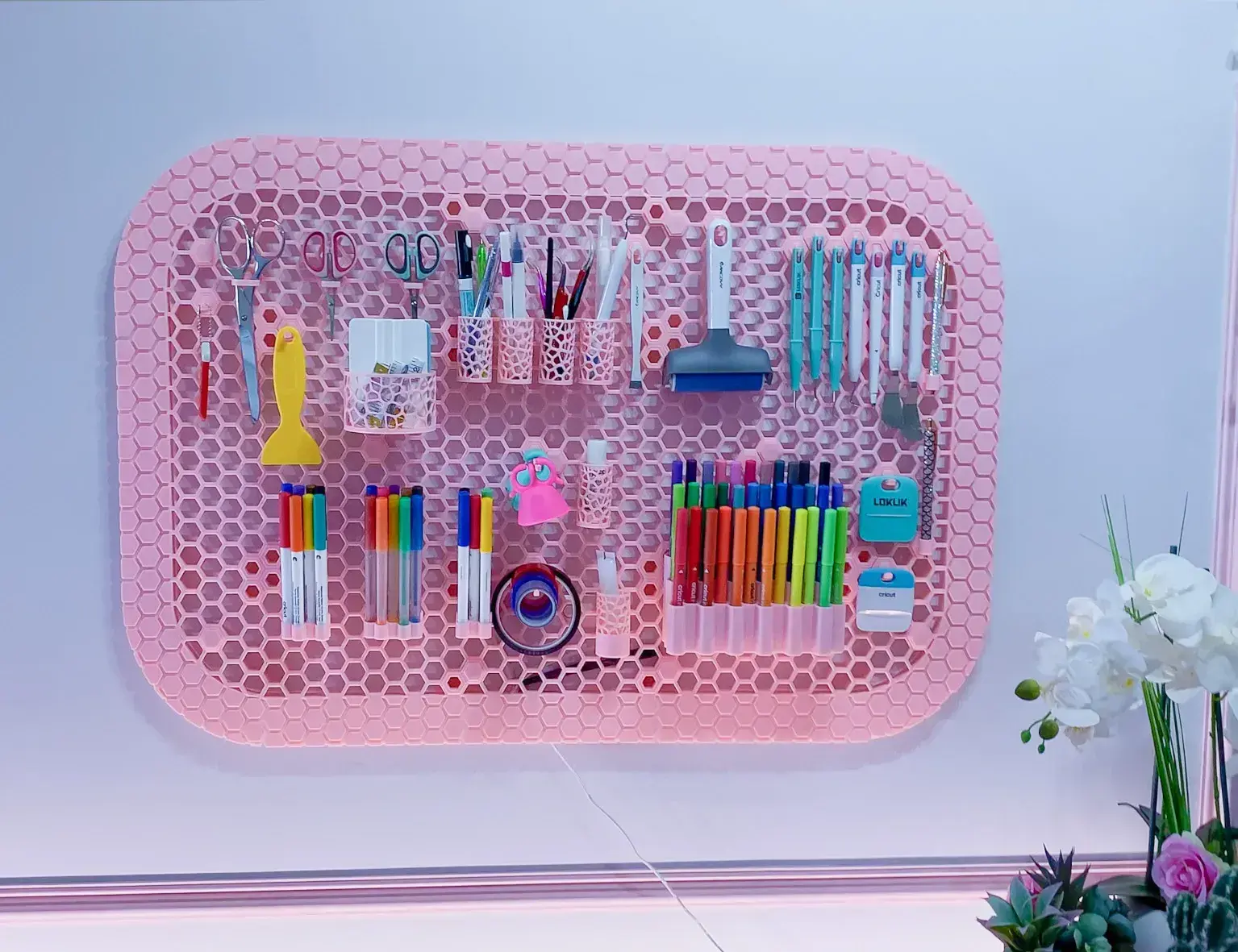 🪝 Honeycomb storage wall with LED (HSW)・Free 3D File for ・Cults