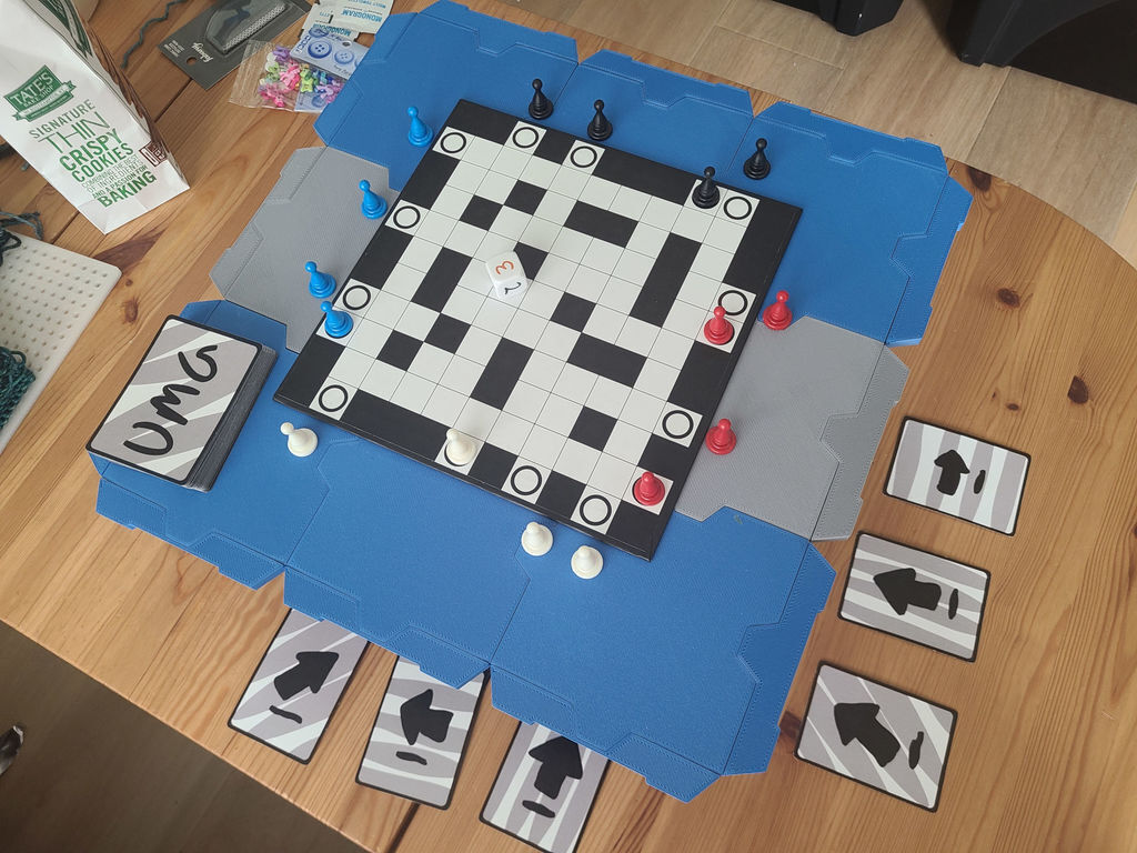 🧸 Board Game Riser - Elevate your game!・Free 3MF File for 3D printing・Cults