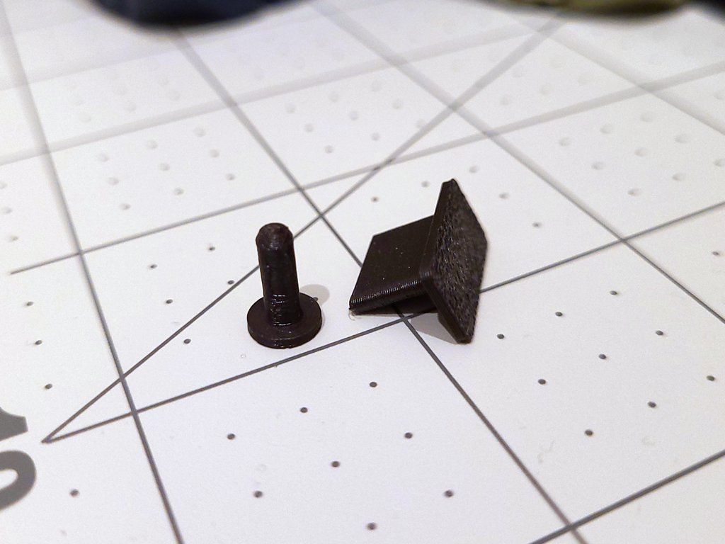 🎧 USB-A and 3.5mm headphone jack port covers・Free 3D File for ・Cults