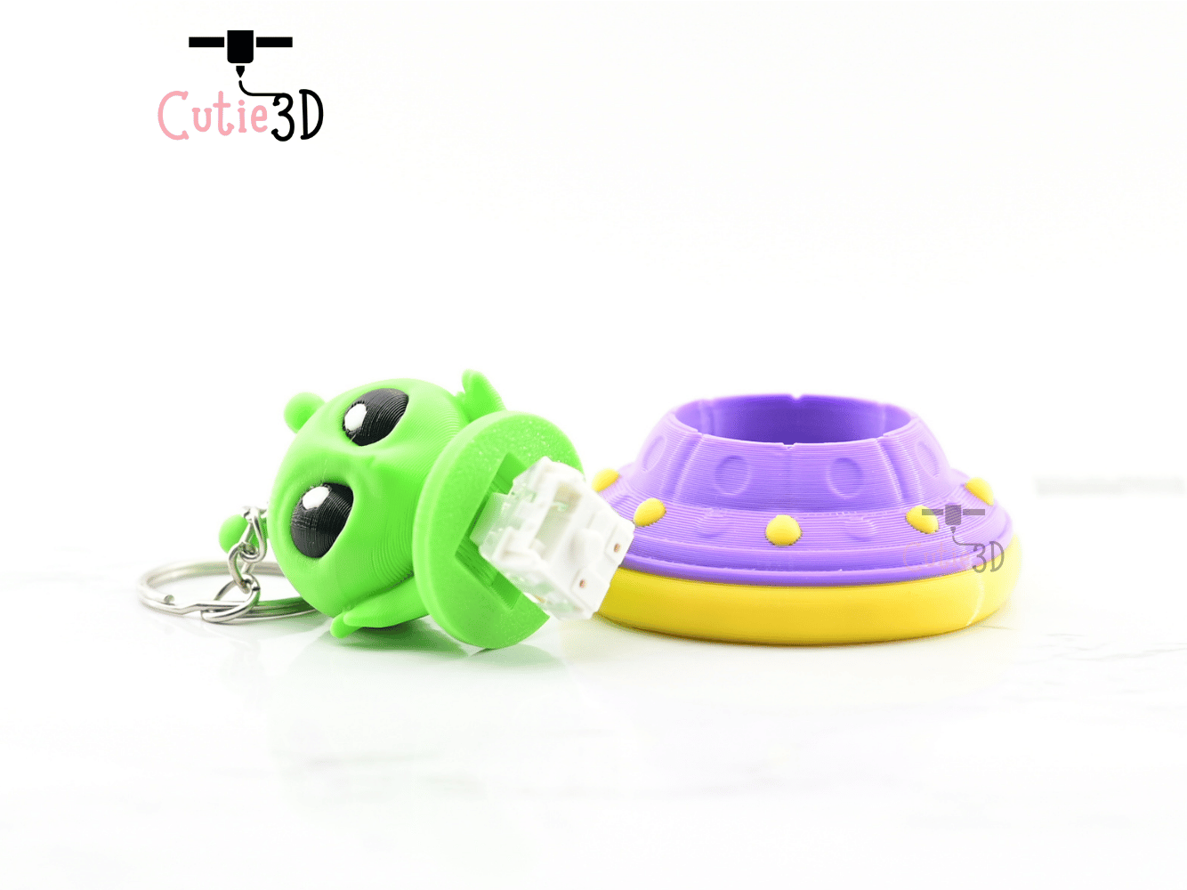 👌 Cutie3D Twisty Keycap Fidget Clicker Alien In Ufo Keychain - Cute ...