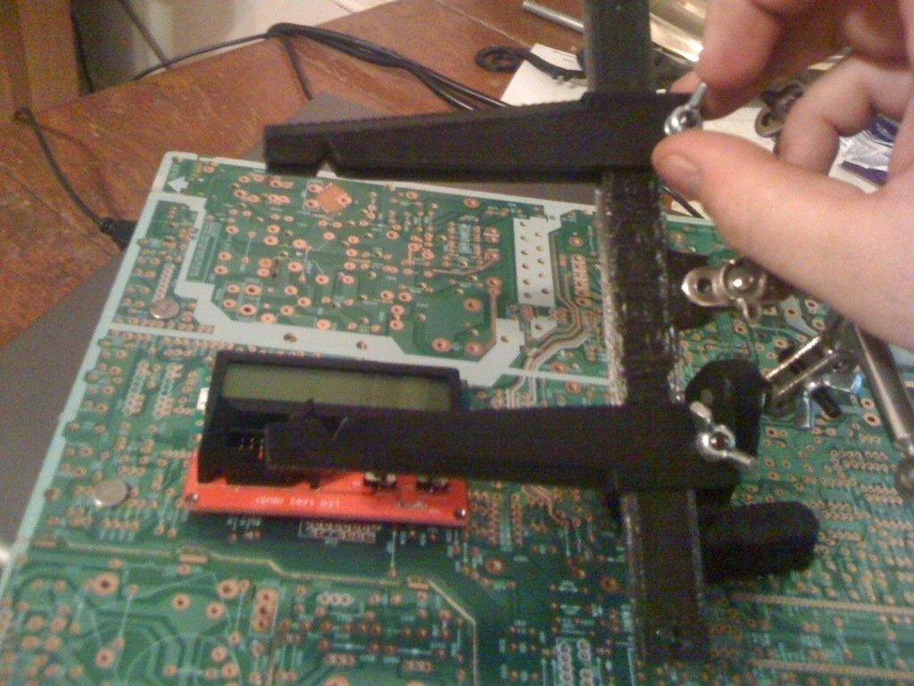 👽 PCB GATOR VISE・Free 3D File for ・Cults