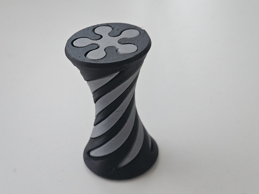 👌 Fidget spiral hourglass・Free 3D File for ・Cults