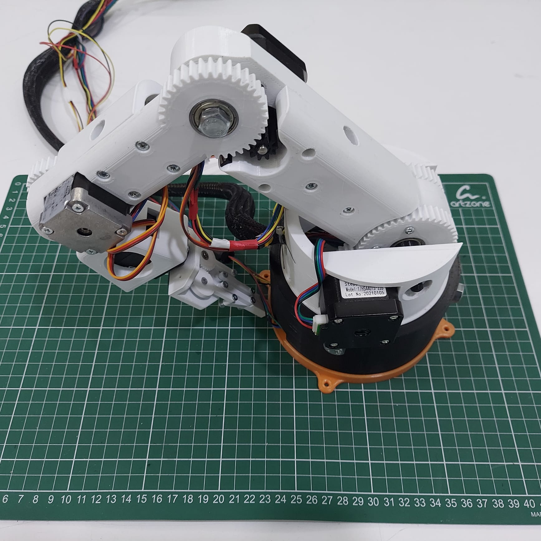 💪 5DOF Robotic Arm MARK-I・ 3D File for ・Cults
