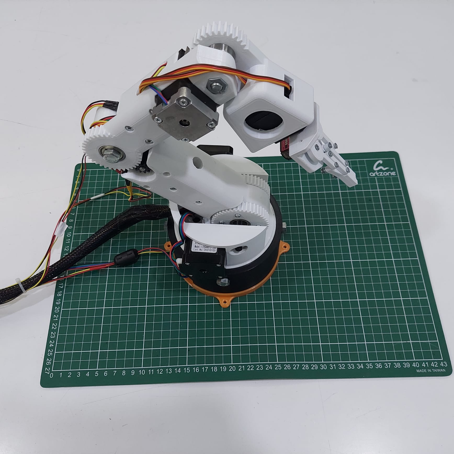 💪 5DOF Robotic Arm MARK-I・ 3D File for ・Cults