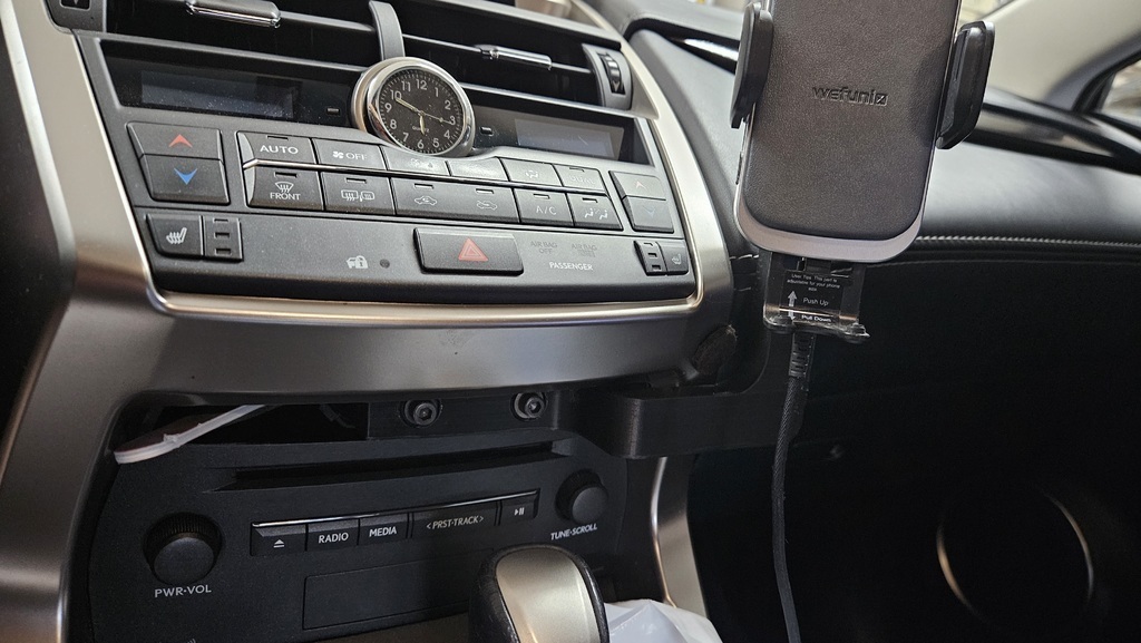 📞 LEXUS NX200t Phone mount. Improved.・Free 3D File for ・Cults