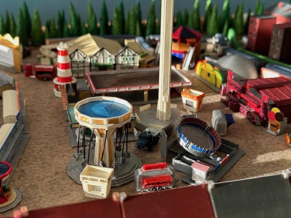 🎲 Funfair - fun ride (z-scale)・Free 3D File for ・Cults