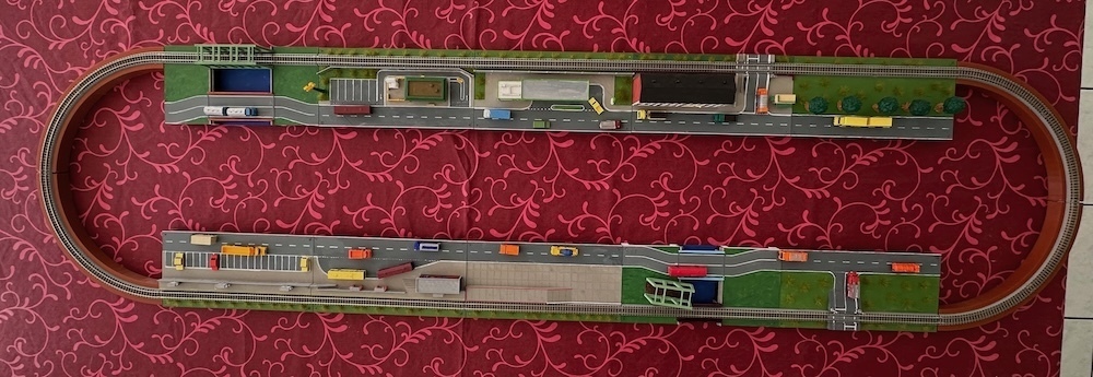 🏠 “z-slat“ 08 house and railroad crossing (z-scale)・Free 3D File for ・Cults