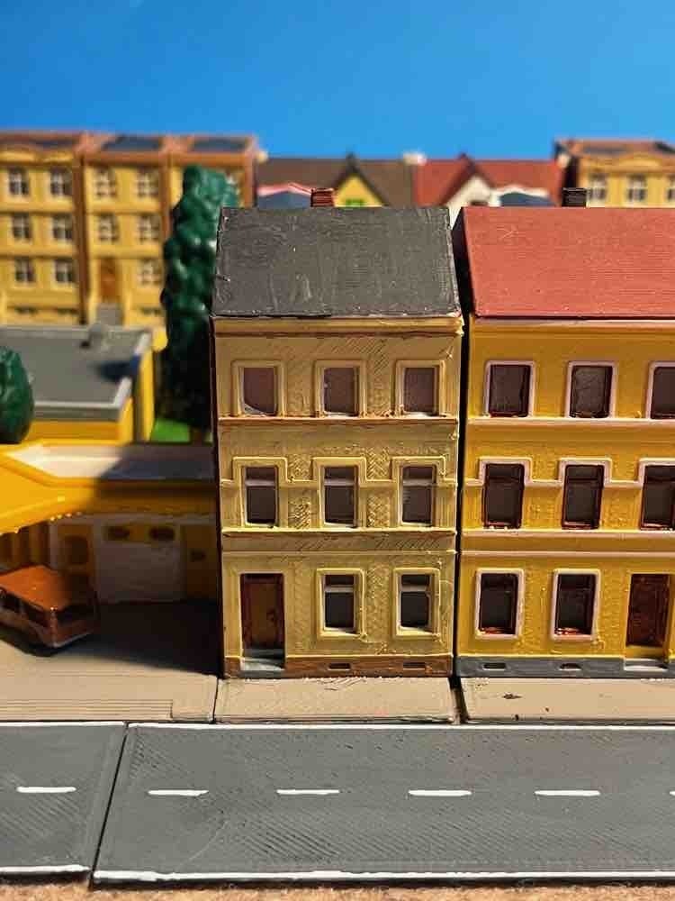 🏗️ Urban building 14 - town house (z-scale)・Free 3D File for ・Cults