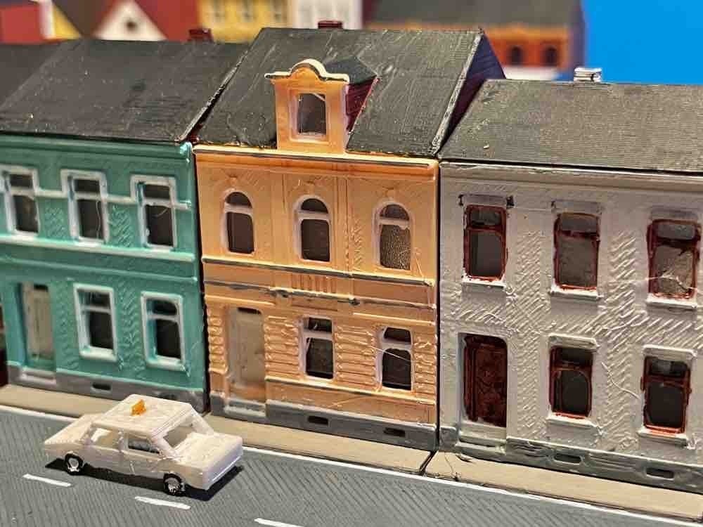 🏗️ Urban building 12 - town house (z-scale)・Free 3D File for ・Cults