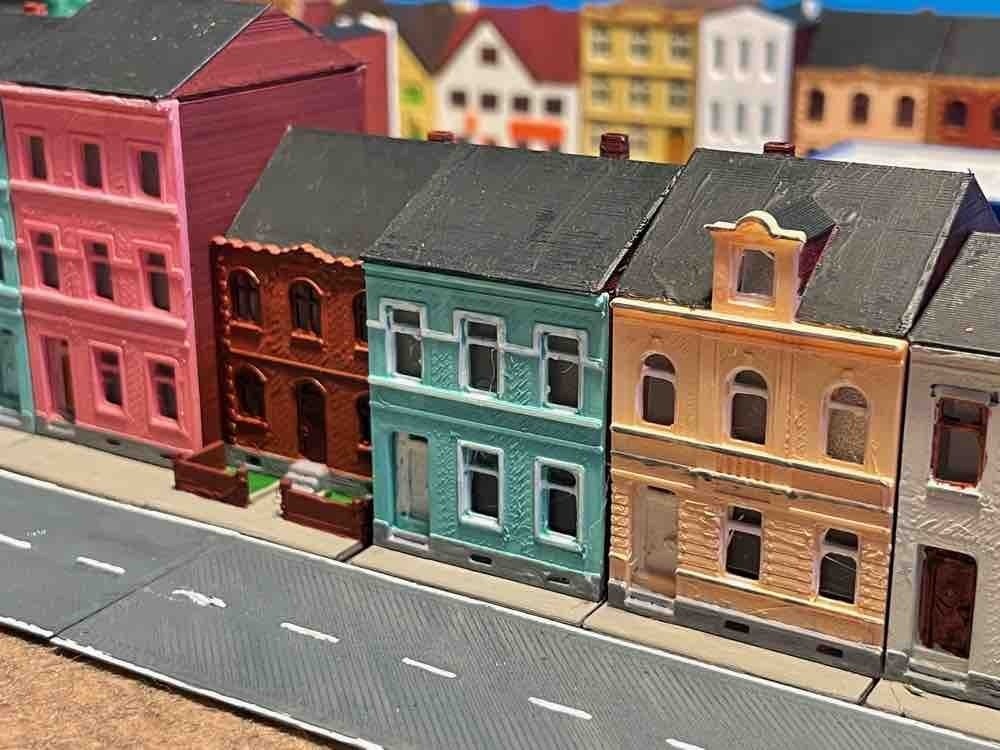 🏗️ Urban building 12 - town house (z-scale)・Free 3D File for ・Cults