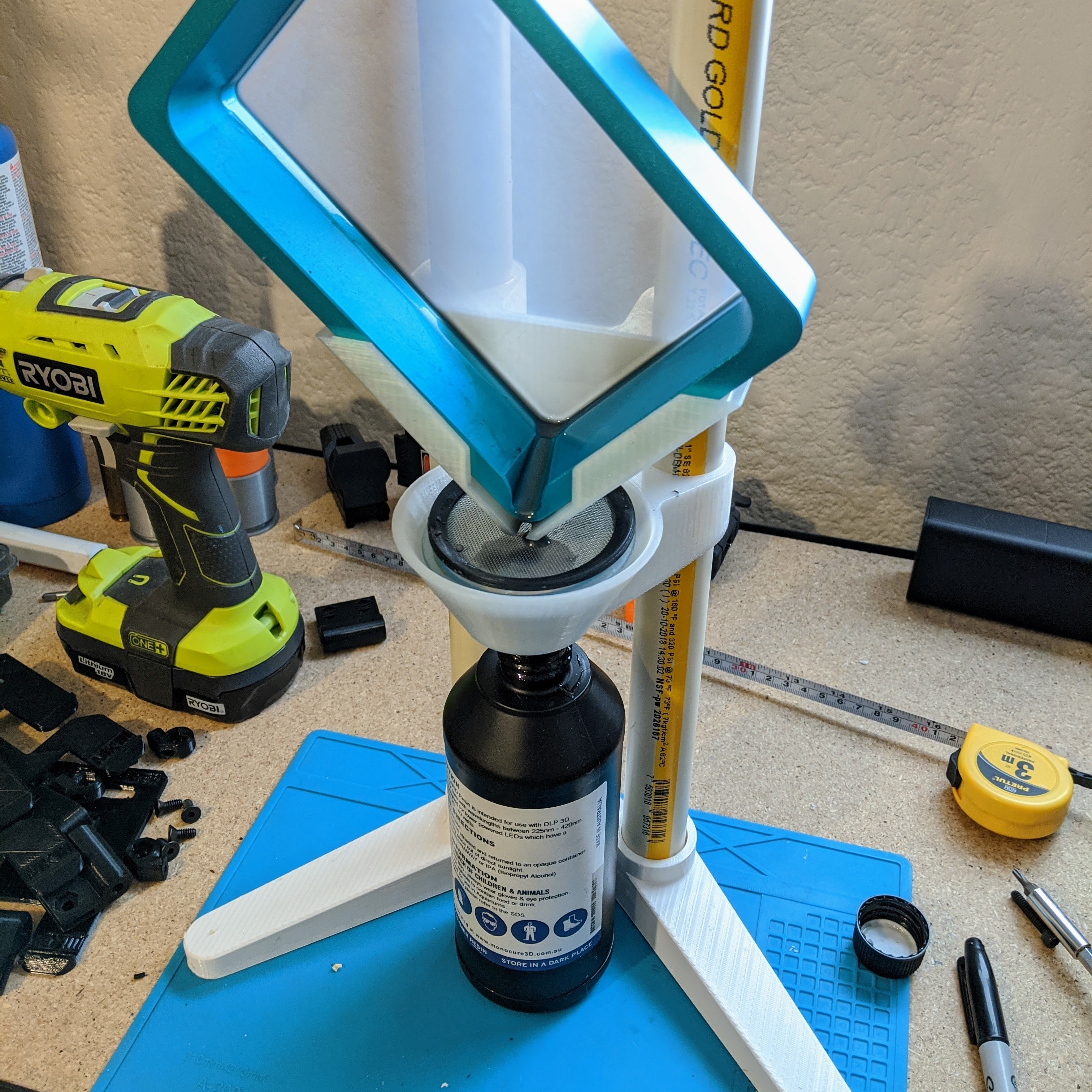 🚉 SLA Resin Vat Drain Station・ STL File for ・Cults