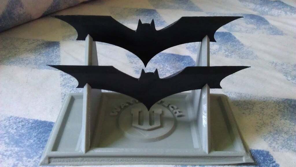 3D printing WayneTech Batarang Display Stand・Cults