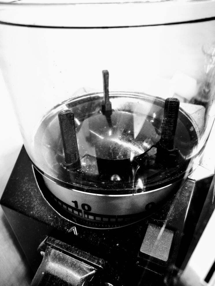 3D printing Rancilio Rocky Grinder Dome Cover Bean Rejector, Mark I・Cults