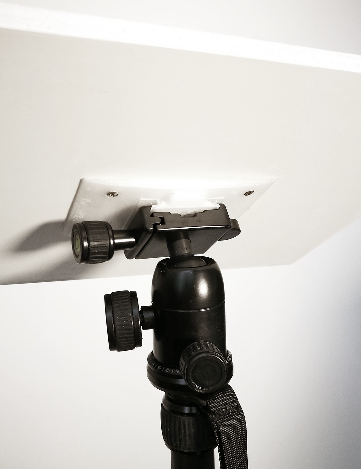 Free STL file Tripod Quick Release table 📱 ・3D print design to download ...