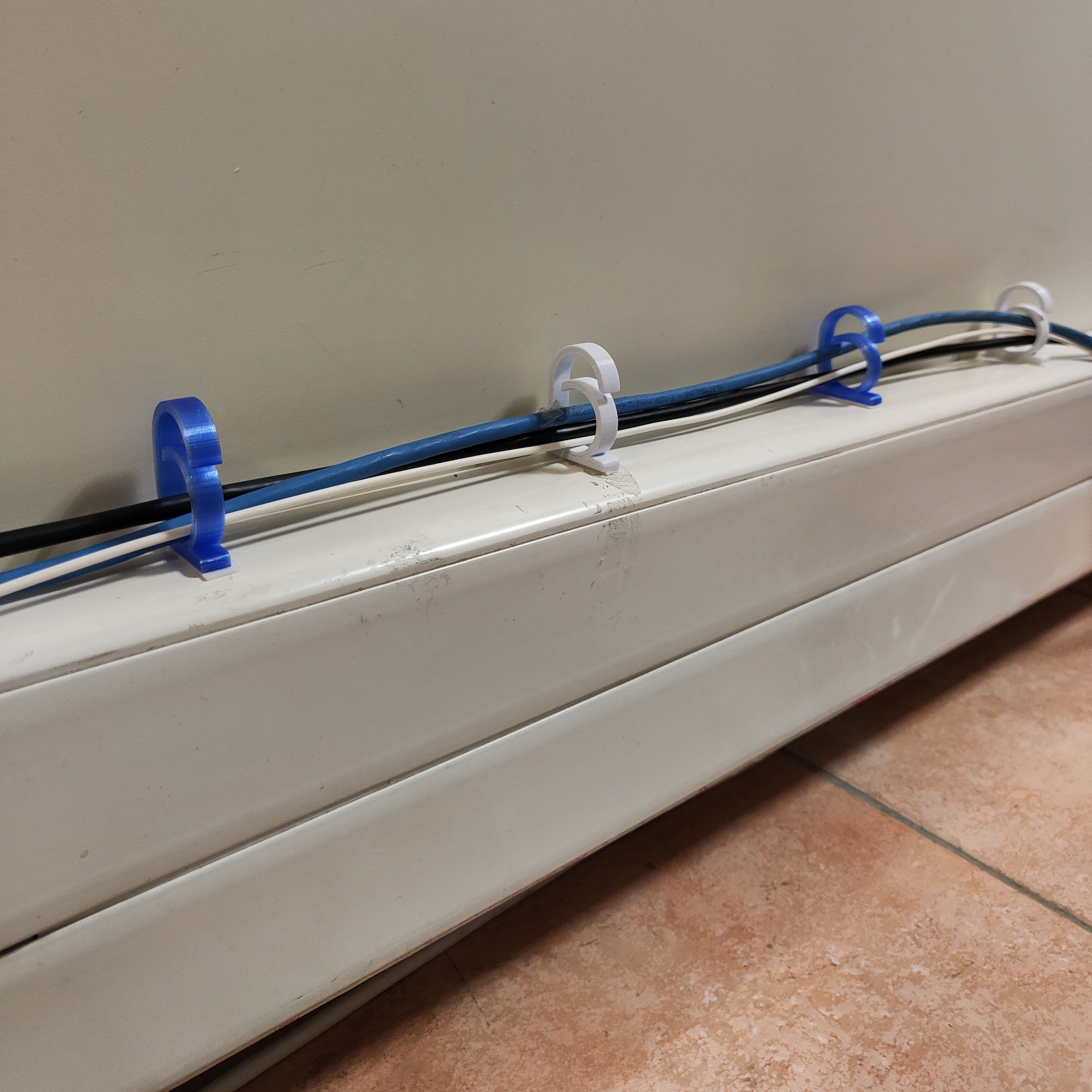 Free STL file Cable guide 6 🔌 ・Model to download and 3D print・Cults