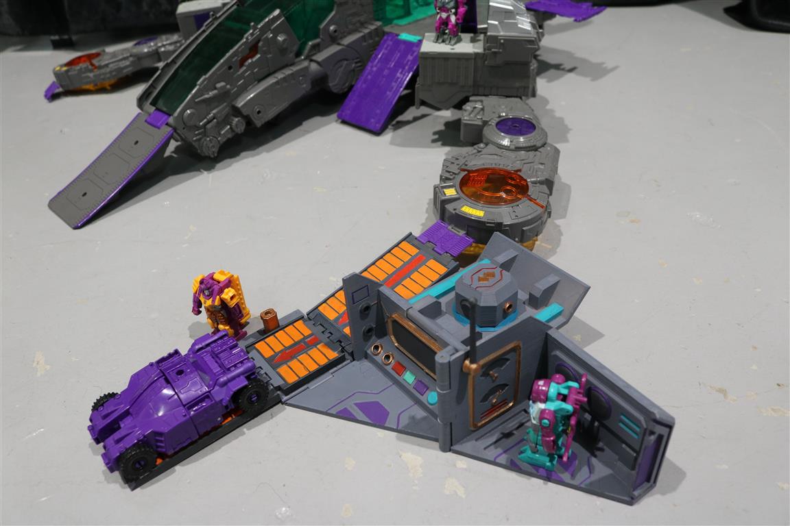 3D file Transformers CyberBase Autopod Drilling Station 🤖・3D printable ...