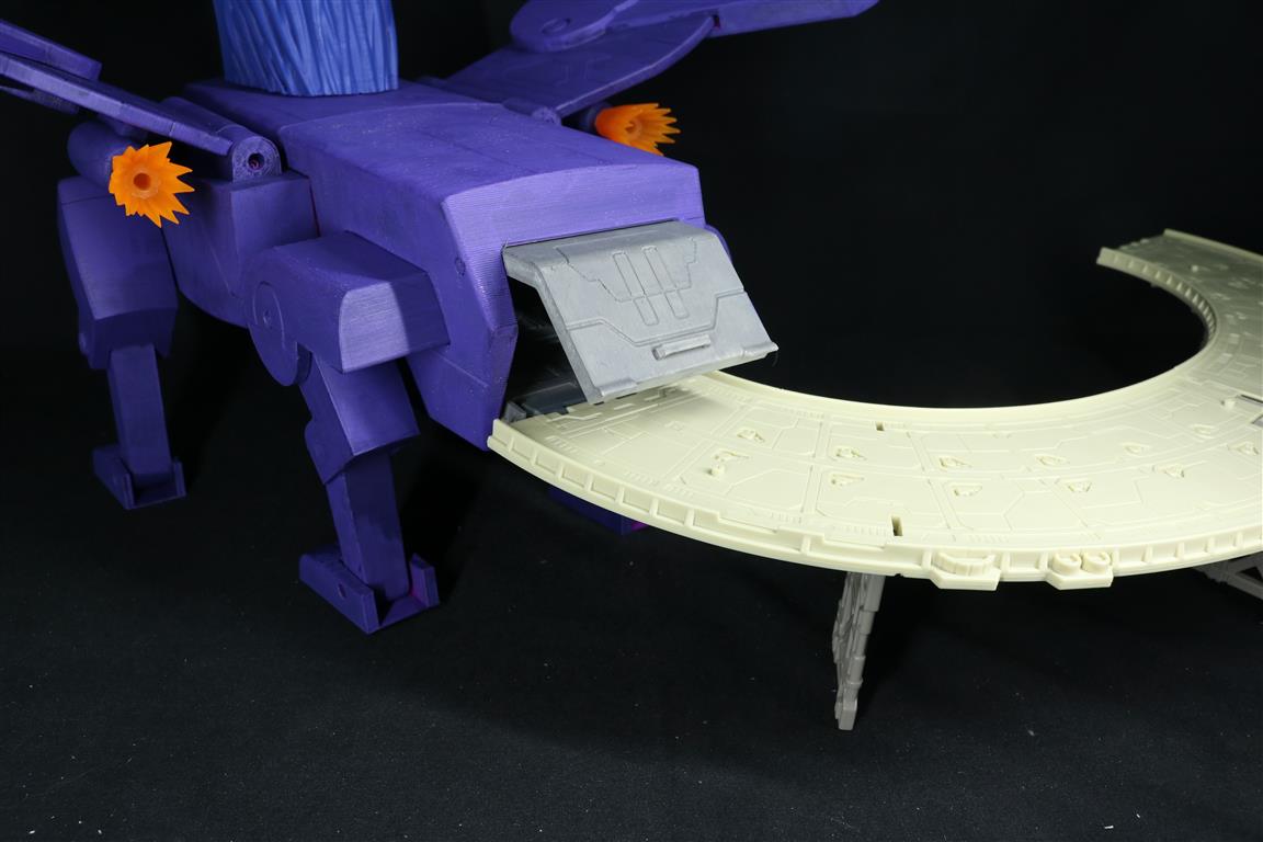 🦅 Giant Purple Griffin from Transformers G1 Episode "Aerial Assault ...
