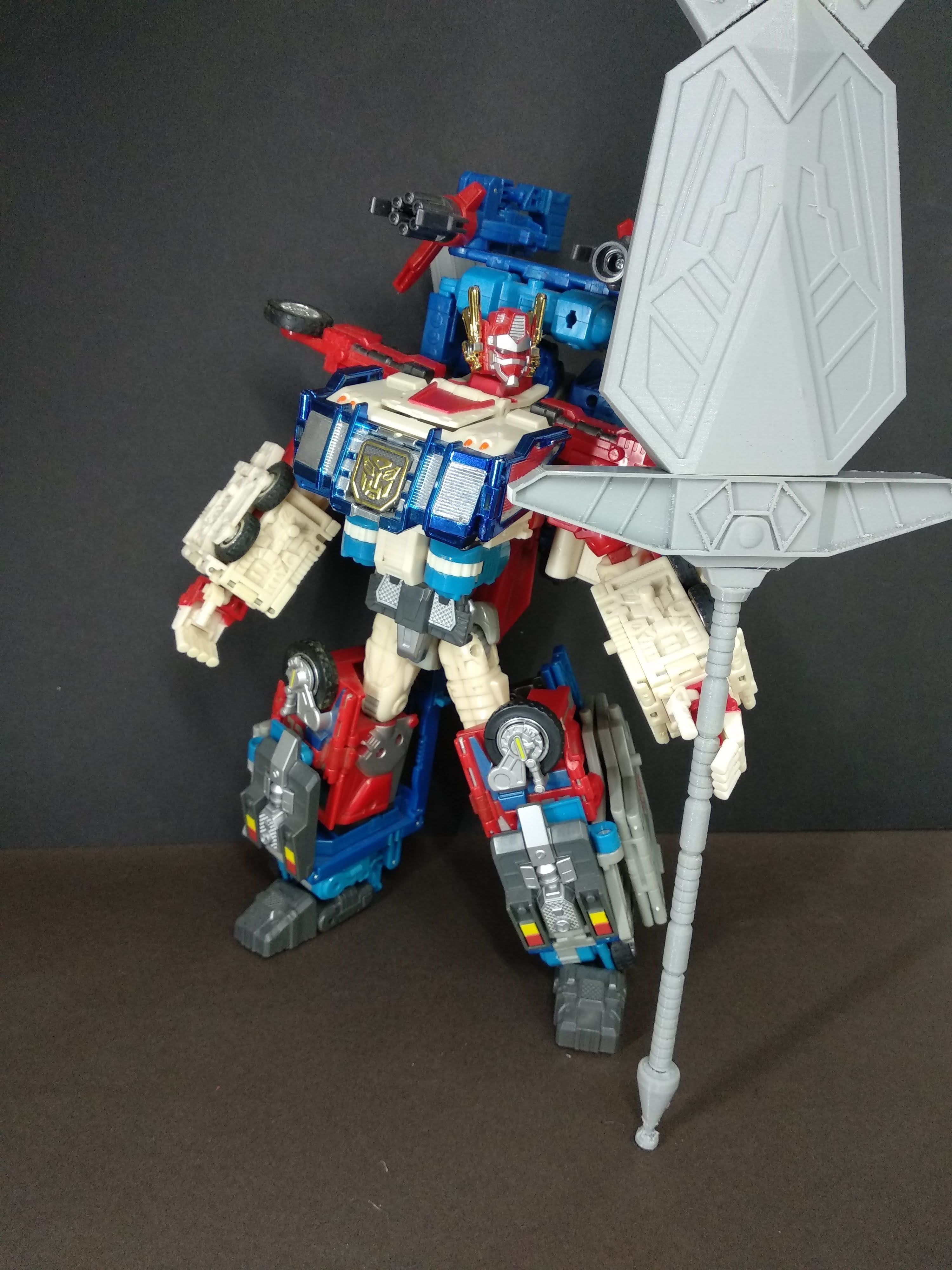 STL file Transformers God Fire Convoy / Fortress Maximus Master Sword 🤖 ...