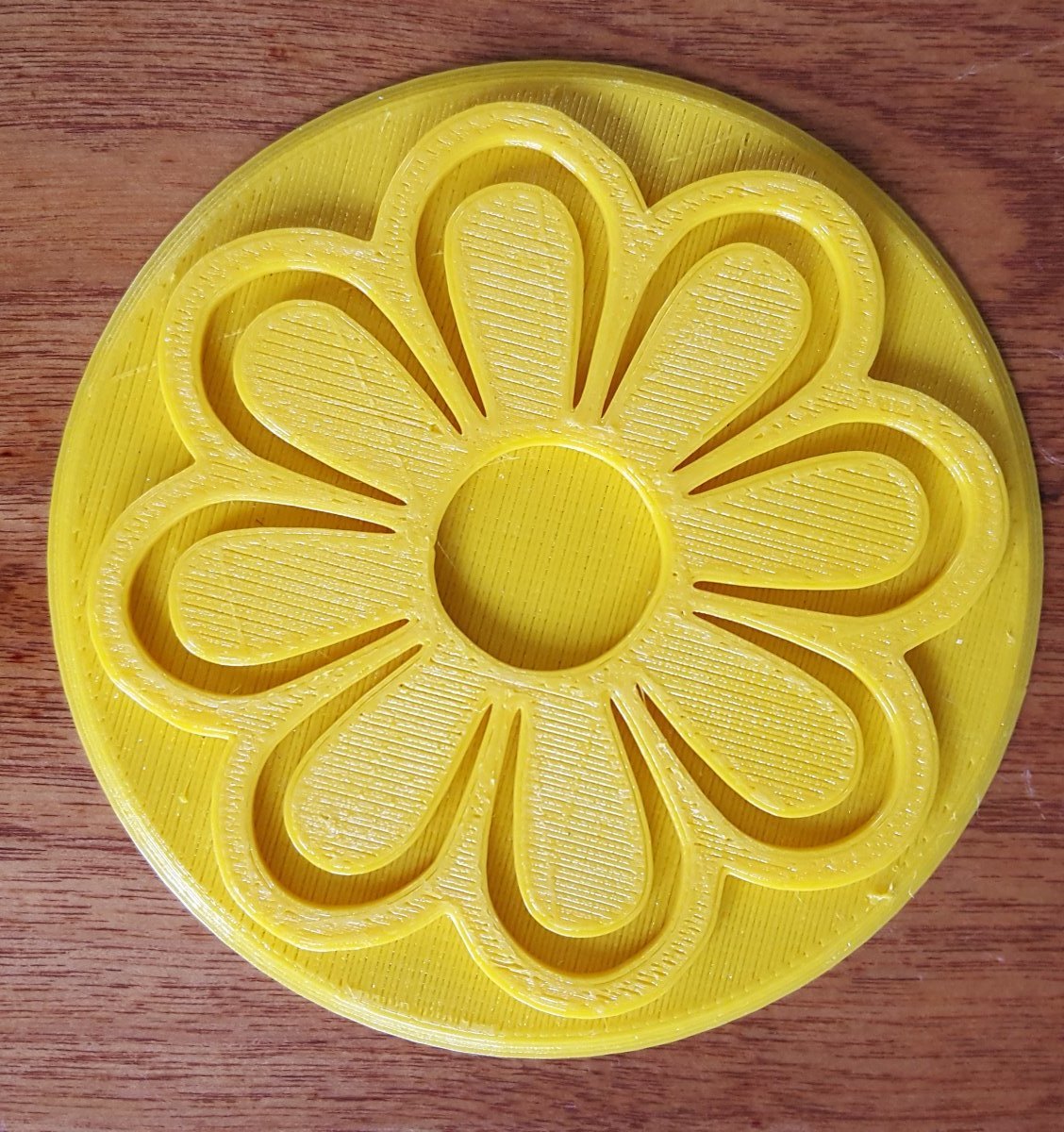 Free STL file Flower Coasters for Mother's Day 💐 ・3D printer design to ...