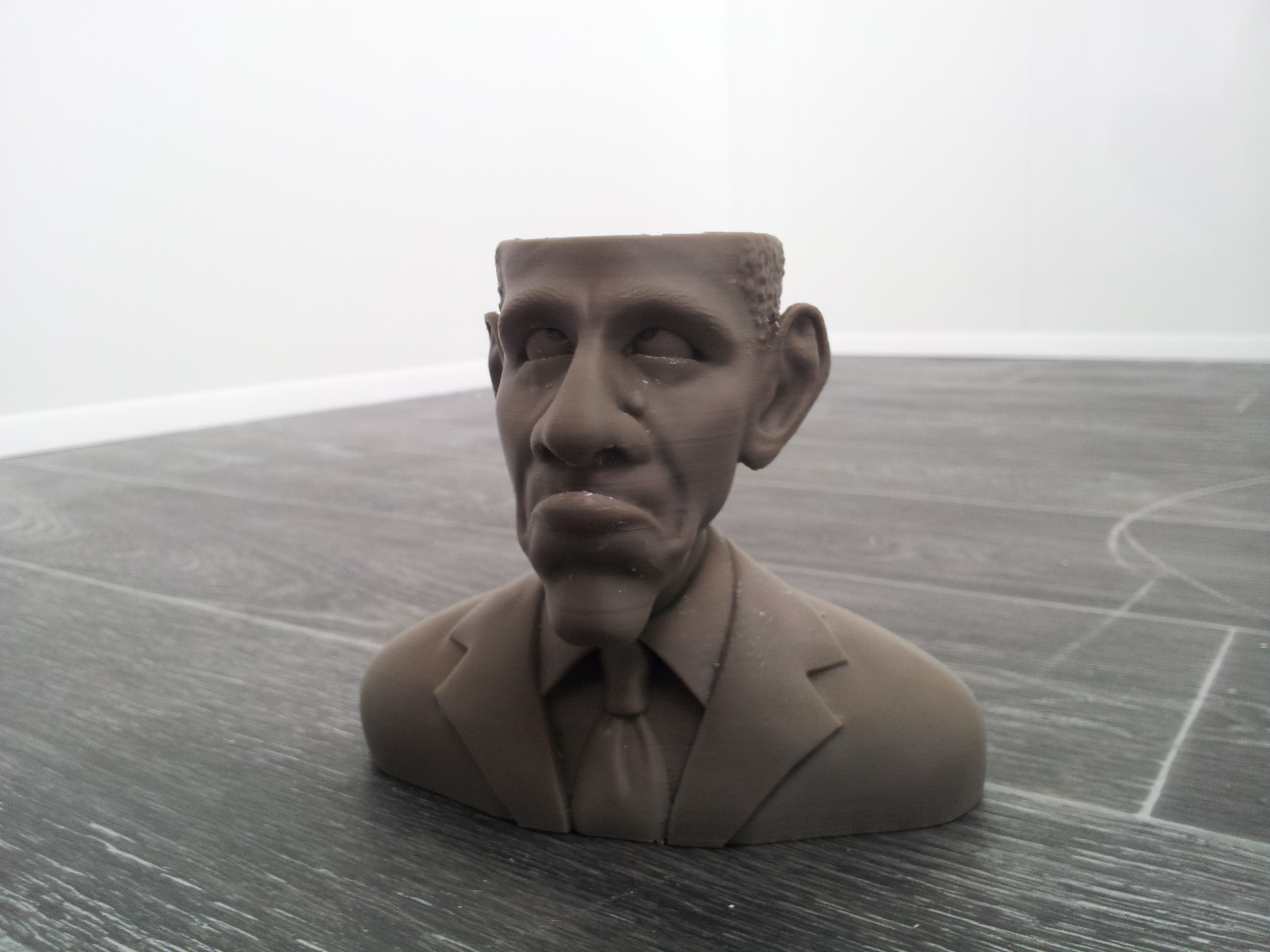 STL file EggCup "B. Obama" 🔪 ・Model to download and 3D print・Cults